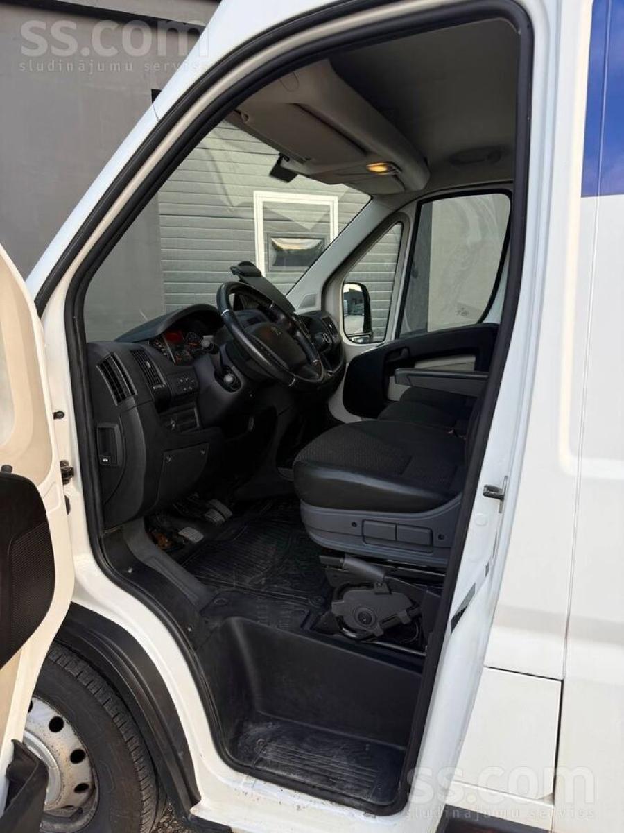 Balts Peugeot Boxer 2019 Tallina, ar dzinēja tilpumu 2.00 L un nobraukumu 288 tūkst. km par 9900 €, foto 25 vietnē AUTOMOTO.COM.LV