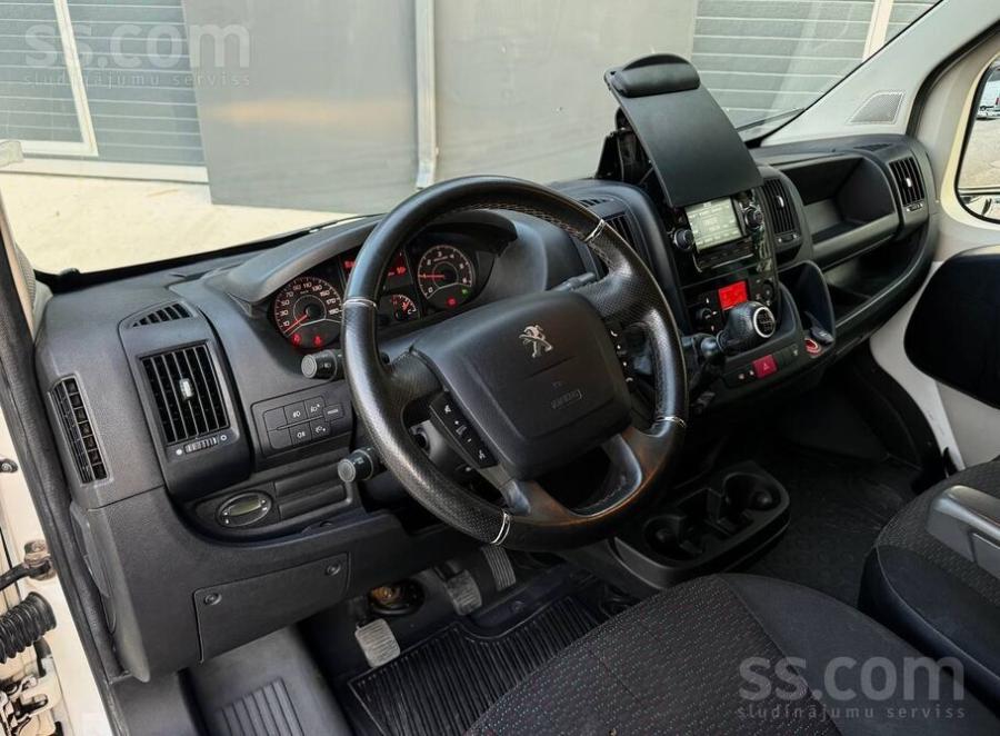 Balts Peugeot Boxer 2019 Tallina, ar dzinēja tilpumu 2.00 L un nobraukumu 288 tūkst. km par 9900 €, foto 26 vietnē AUTOMOTO.COM.LV
