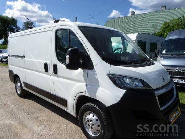 Balts Peugeot Boxer 2019 Valka, ar dzinēja tilpumu 2.00 L un nobraukumu 176 tūkst. km par 8800 €, foto 1 vietnē AUTOMOTO.COM.LV