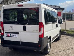 White Peugeot Boxer 2020 in Riga, with an engine capacity of 2.20 L and mileage of 164 thousand km for 14950 €, photo 5 on AUTOMOTO.COM.LV