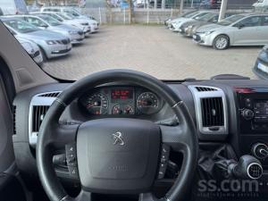 White Peugeot Boxer 2020 in Riga, with an engine capacity of 2.20 L and mileage of 164 thousand km for 14950 €, photo 9 on AUTOMOTO.COM.LV