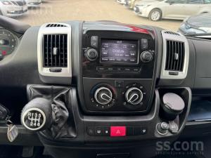 White Peugeot Boxer 2020 in Riga, with an engine capacity of 2.20 L and mileage of 164 thousand km for 14950 €, photo 11 on AUTOMOTO.COM.LV