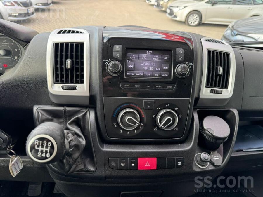 White Peugeot Boxer 2020 in Riga, with an engine capacity of 2.20 L and mileage of 164 thousand km for 14950 €, photo 11 on AUTOMOTO.COM.LV