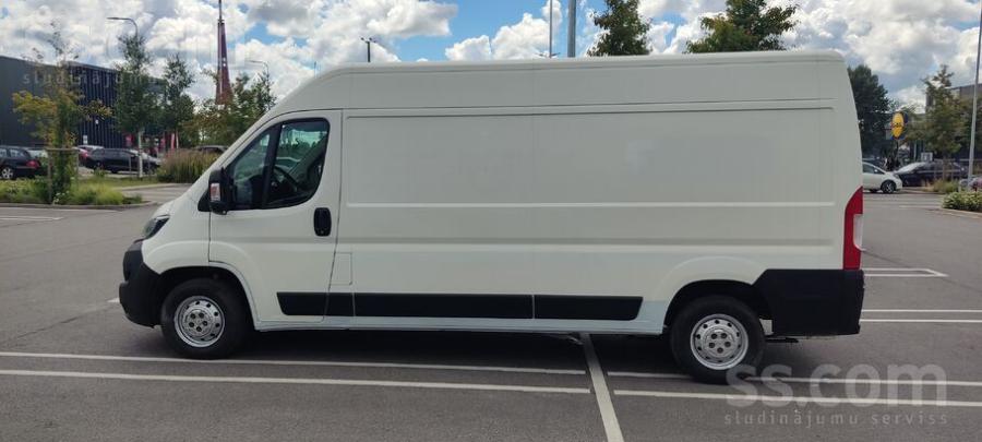 White Peugeot Boxer 2021 in Riga, with an engine capacity of 2.20 L and mileage of 155 thousand km for 12100 €, photo 9 on AUTOMOTO.COM.LV