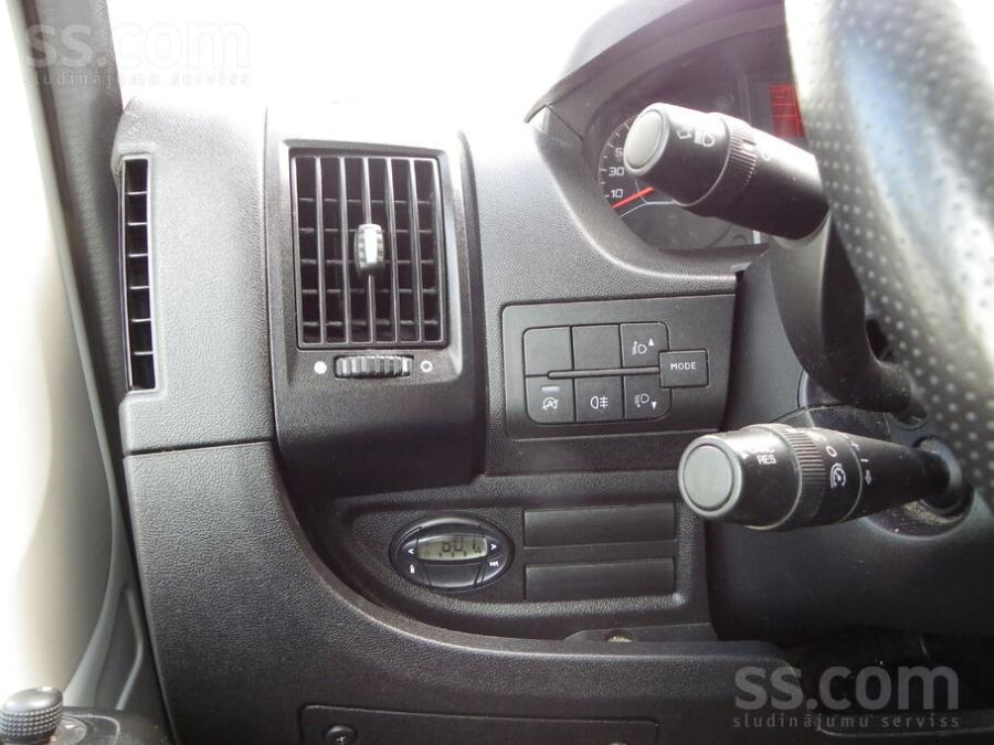 Balts Peugeot Boxer 2021 Valka, ar dzinēja tilpumu 2.20 L un nobraukumu 129 tūkst. km par 11900 €, foto 12 vietnē AUTOMOTO.COM.LV