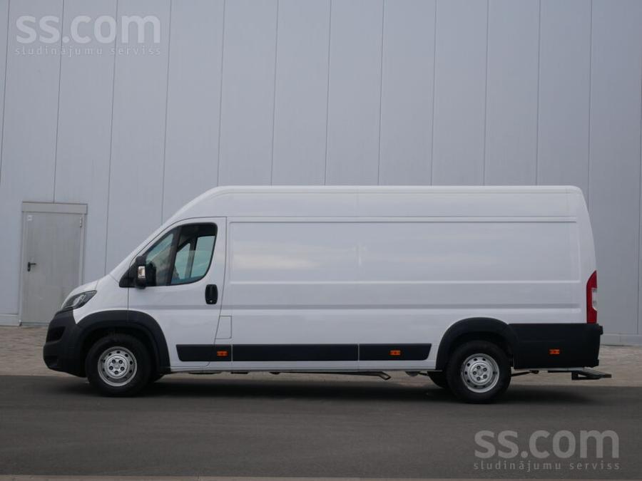 White Peugeot Boxer 2021 in Riga, with an engine capacity of 2.20 L and mileage of 242 thousand km for 11900 €, photo 7 on AUTOMOTO.COM.LV