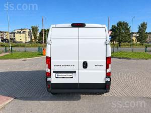 White Peugeot Boxer 2026 in Riga, with an engine capacity of 2.20 L and mileage of 0 thousand km for 31400 €, photo 9 on AUTOMOTO.COM.LV
