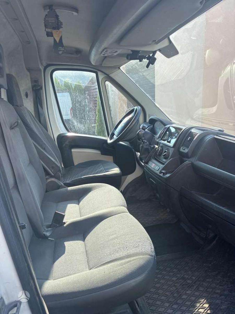 Balts Peugeot Boxer 2012 Kauņa, ar dzinēja tilpumu 2.20 L un nobraukumu 240 tūkst. km par 2200 €, foto 8 vietnē AUTOMOTO.COM.LV