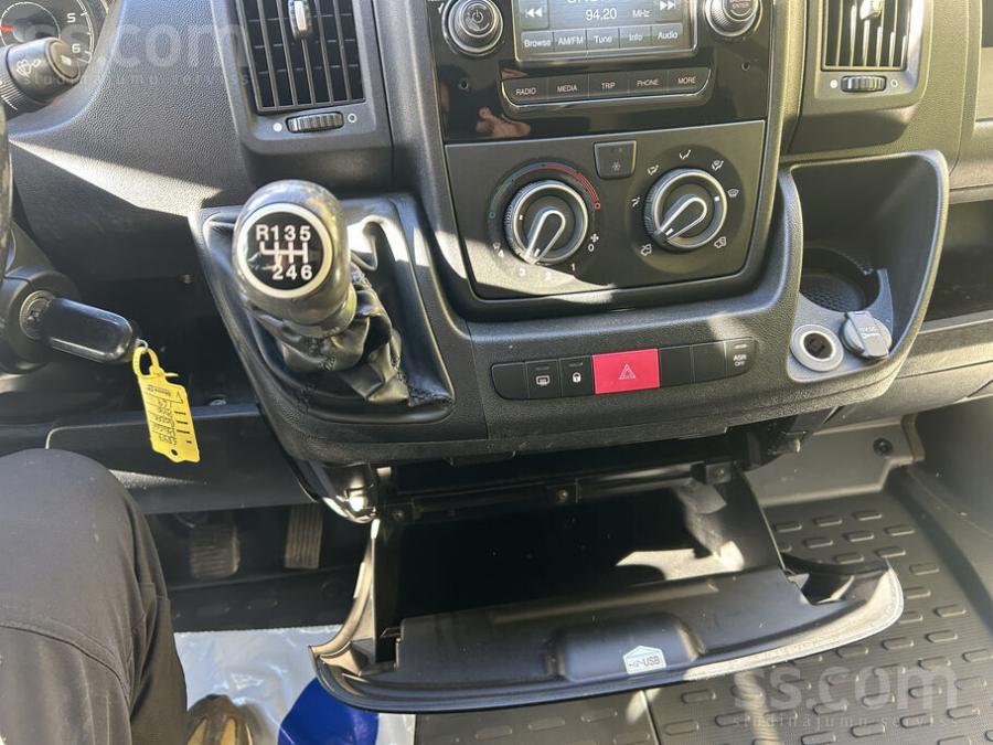 Balts Peugeot Boxer 2015 Alūksne, ar dzinēja tilpumu 2.20 L un nobraukumu 0 tūkst. km par 7500 €, foto 20 vietnē AUTOMOTO.COM.LV