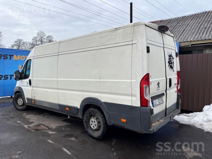 White Peugeot Boxer 2016 in Riga, with an engine capacity of 2.20 L and mileage of 433 thousand km for 2990 €, photo 3 on AUTOMOTO.COM.LV
