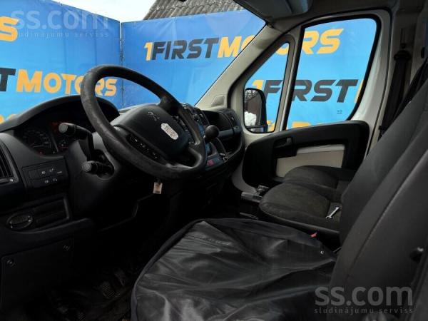 White Peugeot Boxer 2016 in Riga, with an engine capacity of 2.20 L and mileage of 433 thousand km for 2990 €, photo 6 on AUTOMOTO.COM.LV