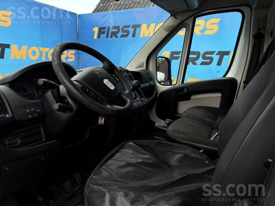 White Peugeot Boxer 2016 in Riga, with an engine capacity of 2.20 L and mileage of 433 thousand km for 2990 €, photo 7 on AUTOMOTO.COM.LV