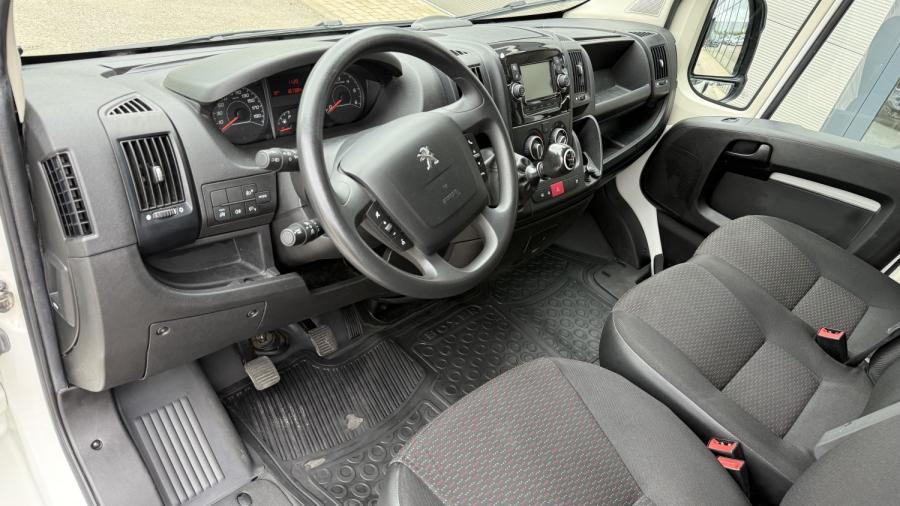 Balts Peugeot Boxer 2021 Rīga, ar dzinēja tilpumu 2.20 L un nobraukumu 187 tūkst. km par 1250000 €, foto 8 vietnē AUTOMOTO.COM.LV