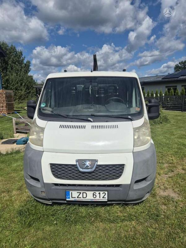 Balts Peugeot Boxer 2010 Viļņa, ar dzinēja tilpumu 2.20 L un nobraukumu 245 tūkst. km par 3100 €, foto 3 vietnē AUTOMOTO.COM.LV