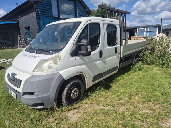 Balts Peugeot Boxer 2010 Viļņa, ar dzinēja tilpumu 2.20 L un nobraukumu 245 tūkst. km par 3100 €, foto 4 vietnē AUTOMOTO.COM.LV