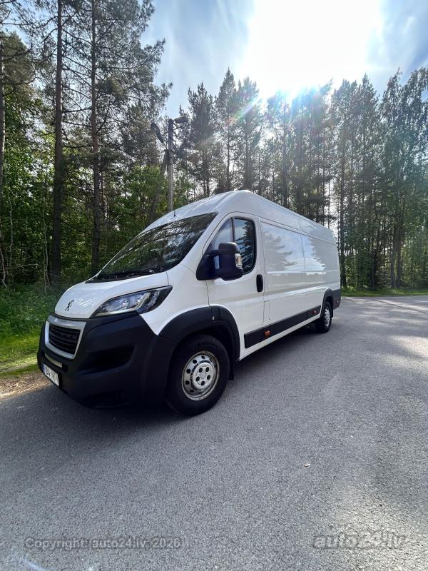 Balts Peugeot Boxer 2021 Rakvere, ar dzinēja tilpumu 2.20 L un nobraukumu 180 tūkst. km par 13000 €, foto 2 vietnē AUTOMOTO.COM.LV