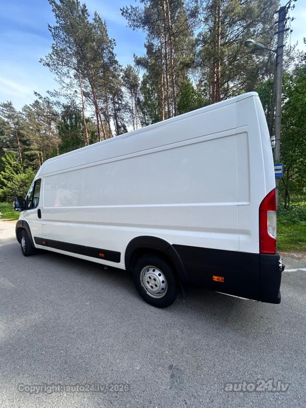 Balts Peugeot Boxer 2021 Rakvere, ar dzinēja tilpumu 2.20 L un nobraukumu 180 tūkst. km par 13000 €, foto 3 vietnē AUTOMOTO.COM.LV