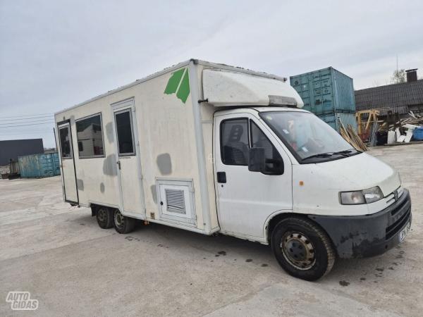 Белый Пежо Boxer 1997 в Вильнюс, объемом двигателя 2.80 л и пробегом 134 тыс. км за 1900 €, фото 1 на AUTOMOTO.COM.LV