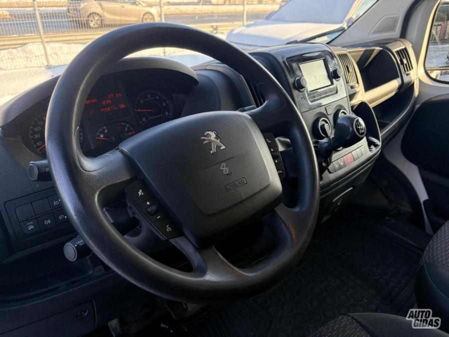 Balts Peugeot Boxer 2020 Viļņa, ar dzinēja tilpumu 2.20 L un nobraukumu 206 tūkst. km par 9900 €, foto 15 vietnē AUTOMOTO.COM.LV