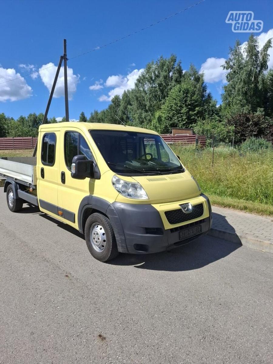 Yellow Peugeot Boxer 2011 in Kelme, with an engine capacity of 2.20 L and mileage of 280 thousand km for 6500 €, photo 3 on AUTOMOTO.COM.LV