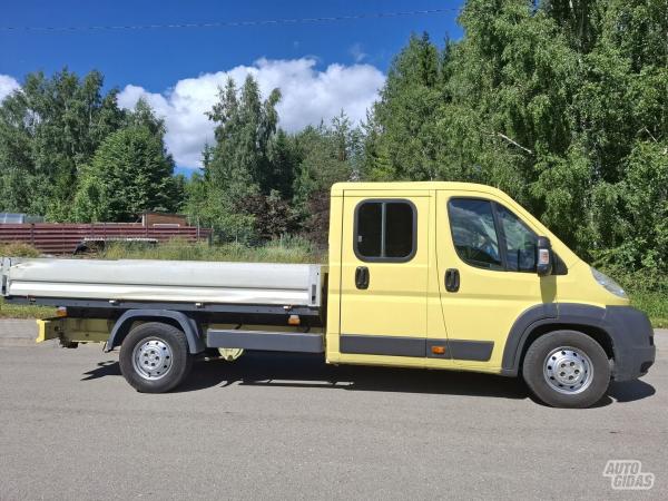 Yellow Peugeot Boxer 2011 in Kelme, with an engine capacity of 2.20 L and mileage of 280 thousand km for 6500 €, photo 3 on AUTOMOTO.COM.LV