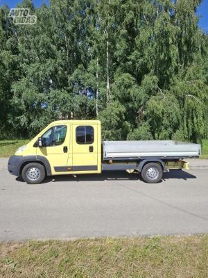 Yellow Peugeot Boxer 2011 in Kelme, with an engine capacity of 2.20 L and mileage of 280 thousand km for 6500 €, photo 8 on AUTOMOTO.COM.LV