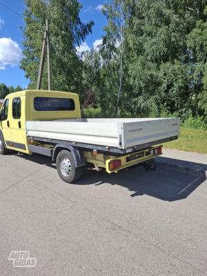 Yellow Peugeot Boxer 2011 in Kelme, with an engine capacity of 2.20 L and mileage of 280 thousand km for 6500 €, photo 9 on AUTOMOTO.COM.LV