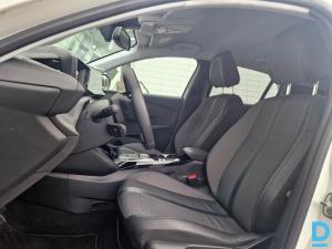 White Peugeot e-208 2022 in Riga, with an engine capacity of 0.00 L and mileage of 49 thousand km for 14999 €, photo 15 on AUTOMOTO.COM.LV