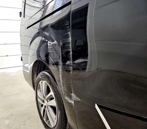 Black Peugeot Expert 2018 in Marijampole, with an engine capacity of 2.00 L and mileage of 257 thousand km for 6300 €, photo 8 on AUTOMOTO.COM.LV
