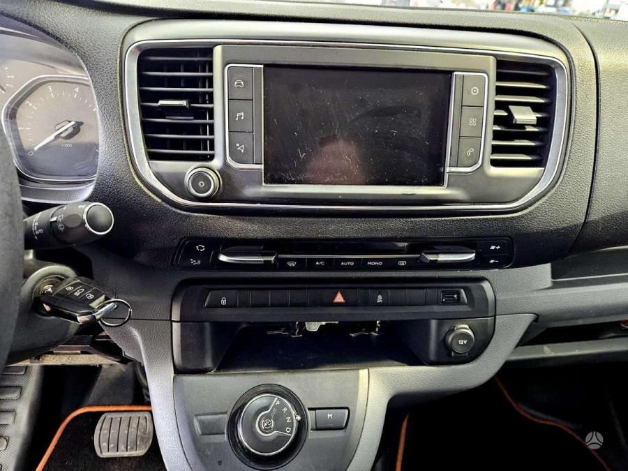 Melns Peugeot Expert 2018 Marijampole, ar dzinēja tilpumu 2.00 L un nobraukumu 257 tūkst. km par 6300 €, foto 15 vietnē AUTOMOTO.COM.LV