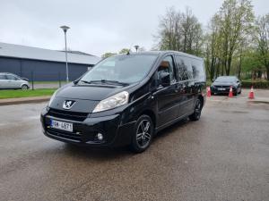 Melns Peugeot Expert 2015 Rīga, ar dzinēja tilpumu 2.00 L un nobraukumu 125 tūkst. km par 15900 €, foto  vietnē AUTOMOTO.COM.LV