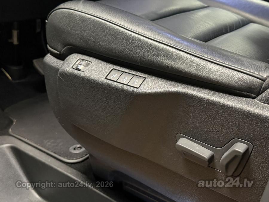 Melns Peugeot Expert 2021 Tallina, ar dzinēja tilpumu 2.00 L un nobraukumu 134 tūkst. km par 28990 €, foto 25 vietnē AUTOMOTO.COM.LV