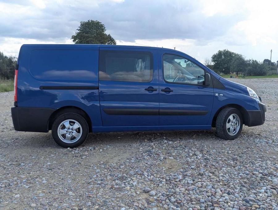 Blue Peugeot Expert 2012 in Kaunas, with an engine capacity of 2.00 L and mileage of 120 thousand km for 4950 €, photo 5 on AUTOMOTO.COM.LV