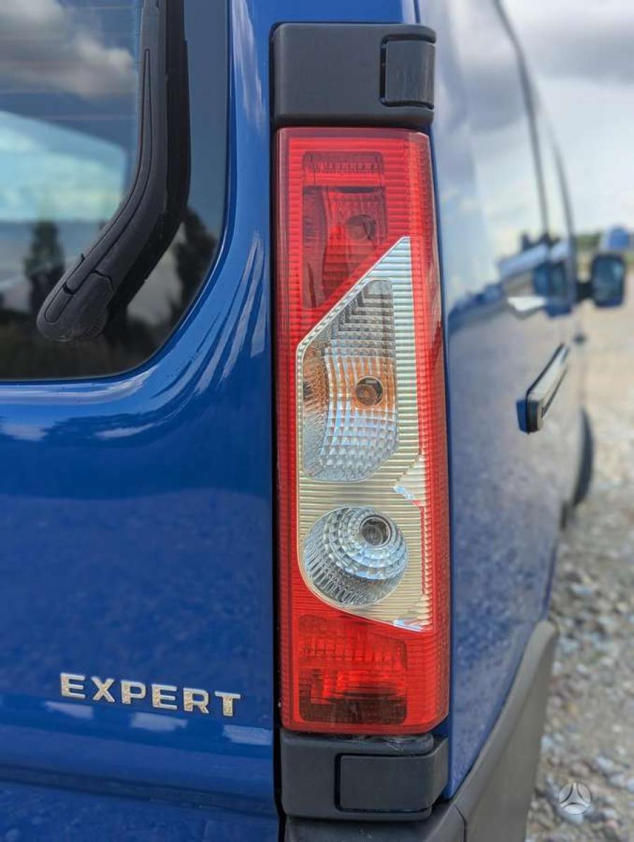 Blue Peugeot Expert 2012 in Kaunas, with an engine capacity of 2.00 L and mileage of 120 thousand km for 4950 €, photo 19 on AUTOMOTO.COM.LV