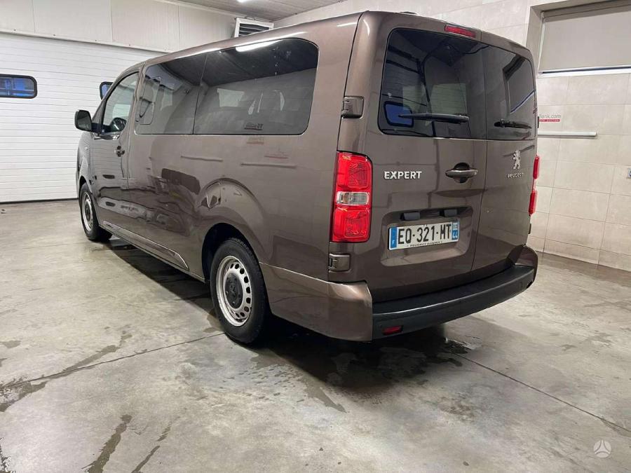 Brown Peugeot Expert 2017 in Marijampole, with an engine capacity of 1.56 L and mileage of 189 thousand km for 15004 €, photo 4 on AUTOMOTO.COM.LV