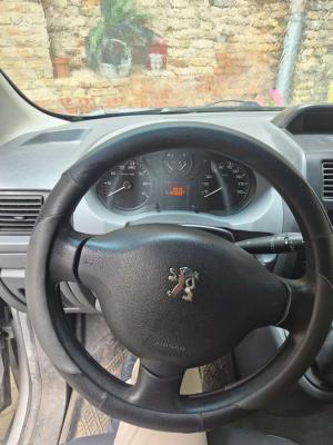 Pelēks Peugeot Expert 2010 Viļņa, ar dzinēja tilpumu 2.00 L un nobraukumu 147 tūkst. km par 3890 €, foto 8 vietnē AUTOMOTO.COM.LV