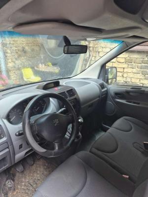 Pelēks Peugeot Expert 2010 Viļņa, ar dzinēja tilpumu 2.00 L un nobraukumu 147 tūkst. km par 3890 €, foto 9 vietnē AUTOMOTO.COM.LV