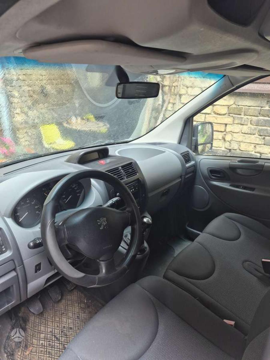 Pelēks Peugeot Expert 2010 Viļņa, ar dzinēja tilpumu 2.00 L un nobraukumu 147 tūkst. km par 3890 €, foto 9 vietnē AUTOMOTO.COM.LV