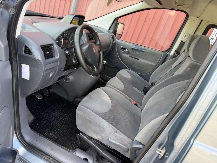 Pelēks Peugeot Expert 2015 Šauļi, ar dzinēja tilpumu 2.00 L un nobraukumu 273 tūkst. km par 7500 €, foto 9 vietnē AUTOMOTO.COM.LV