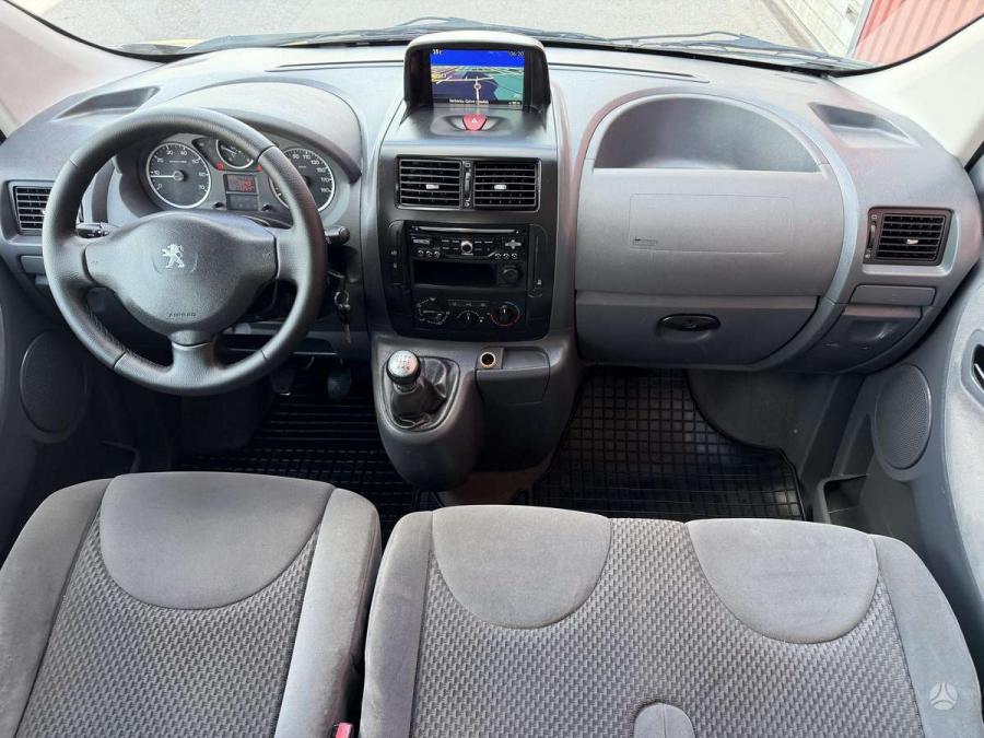 Pelēks Peugeot Expert 2015 Šauļi, ar dzinēja tilpumu 2.00 L un nobraukumu 273 tūkst. km par 7500 €, foto 11 vietnē AUTOMOTO.COM.LV