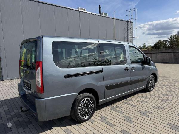 Grey Peugeot Expert 2015 in Siauliai, with an engine capacity of 2.00 L and mileage of 271 thousand km for 7450 €, photo 3 on AUTOMOTO.COM.LV