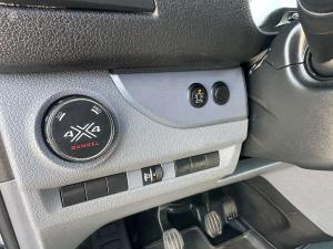Grey Peugeot Expert 2019 in Telschi, with an engine capacity of 2.00 L and mileage of 172 thousand km for 9900 €, photo 13 on AUTOMOTO.COM.LV