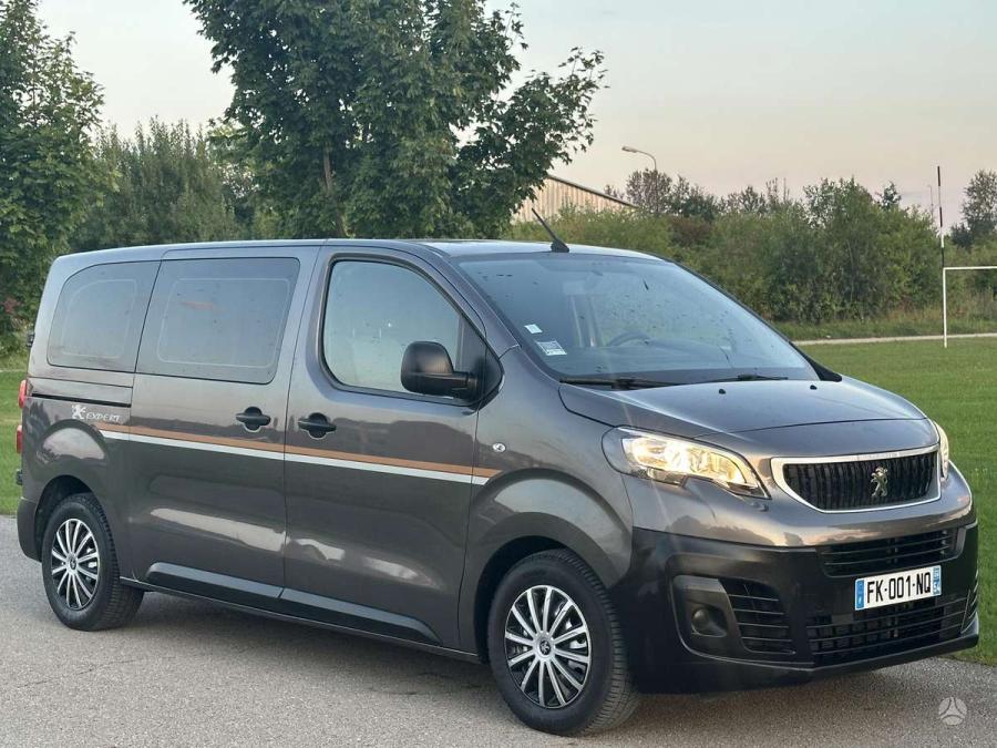 Grey Peugeot Expert 2019 in Siauliai, with an engine capacity of 1.50 L and mileage of 266 thousand km for 13450 €, photo 1 on AUTOMOTO.COM.LV