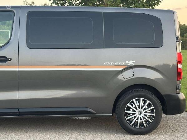 Grey Peugeot Expert 2019 in Siauliai, with an engine capacity of 1.50 L and mileage of 266 thousand km for 13450 €, photo 6 on AUTOMOTO.COM.LV