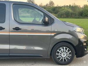 Grey Peugeot Expert 2019 in Siauliai, with an engine capacity of 1.50 L and mileage of 266 thousand km for 13450 €, photo 13 on AUTOMOTO.COM.LV