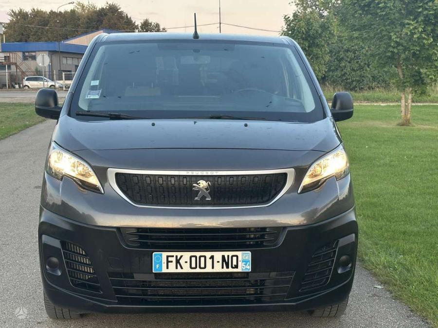 Grey Peugeot Expert 2019 in Siauliai, with an engine capacity of 1.50 L and mileage of 266 thousand km for 13450 €, photo 14 on AUTOMOTO.COM.LV