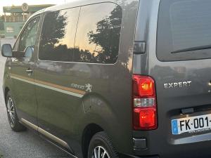 Grey Peugeot Expert 2019 in Siauliai, with an engine capacity of 1.50 L and mileage of 266 thousand km for 13450 €, photo 17 on AUTOMOTO.COM.LV