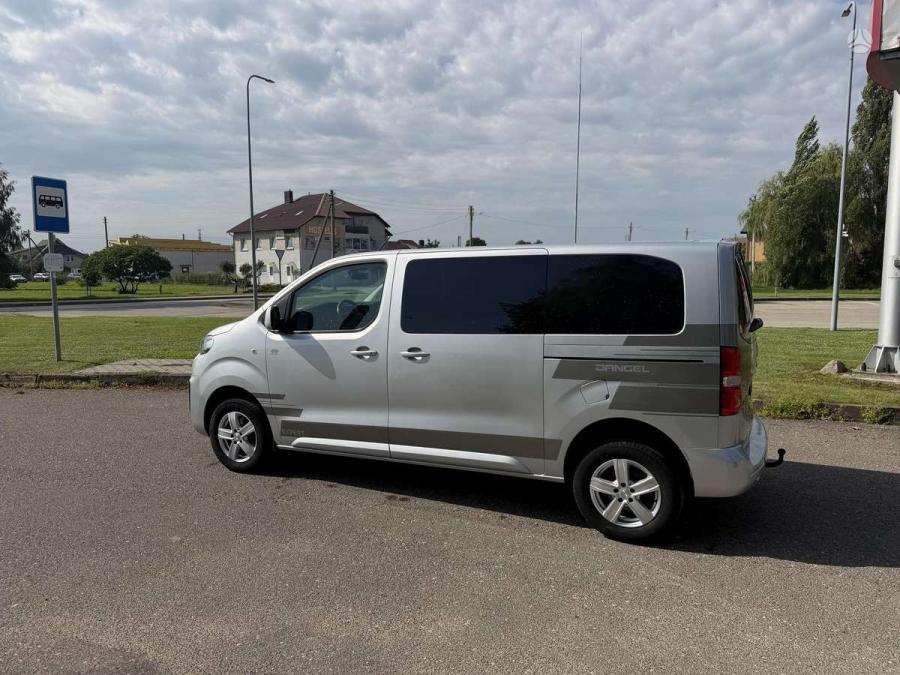Pelēks Peugeot Expert 2019 Skaudvilė, ar dzinēja tilpumu 2.00 L un nobraukumu 116 tūkst. km par 11900 €, foto 6 vietnē AUTOMOTO.COM.LV