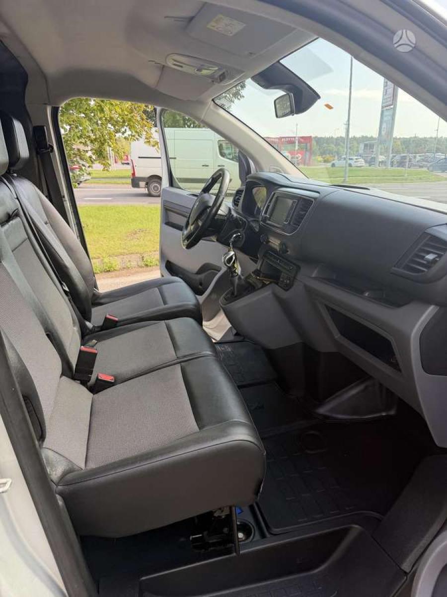 Pelēks Peugeot Expert 2019 Skaudvilė, ar dzinēja tilpumu 2.00 L un nobraukumu 116 tūkst. km par 11900 €, foto 15 vietnē AUTOMOTO.COM.LV