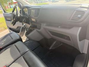 Pelēks Peugeot Expert 2019 Skaudvilė, ar dzinēja tilpumu 2.00 L un nobraukumu 116 tūkst. km par 11900 €, foto 16 vietnē AUTOMOTO.COM.LV